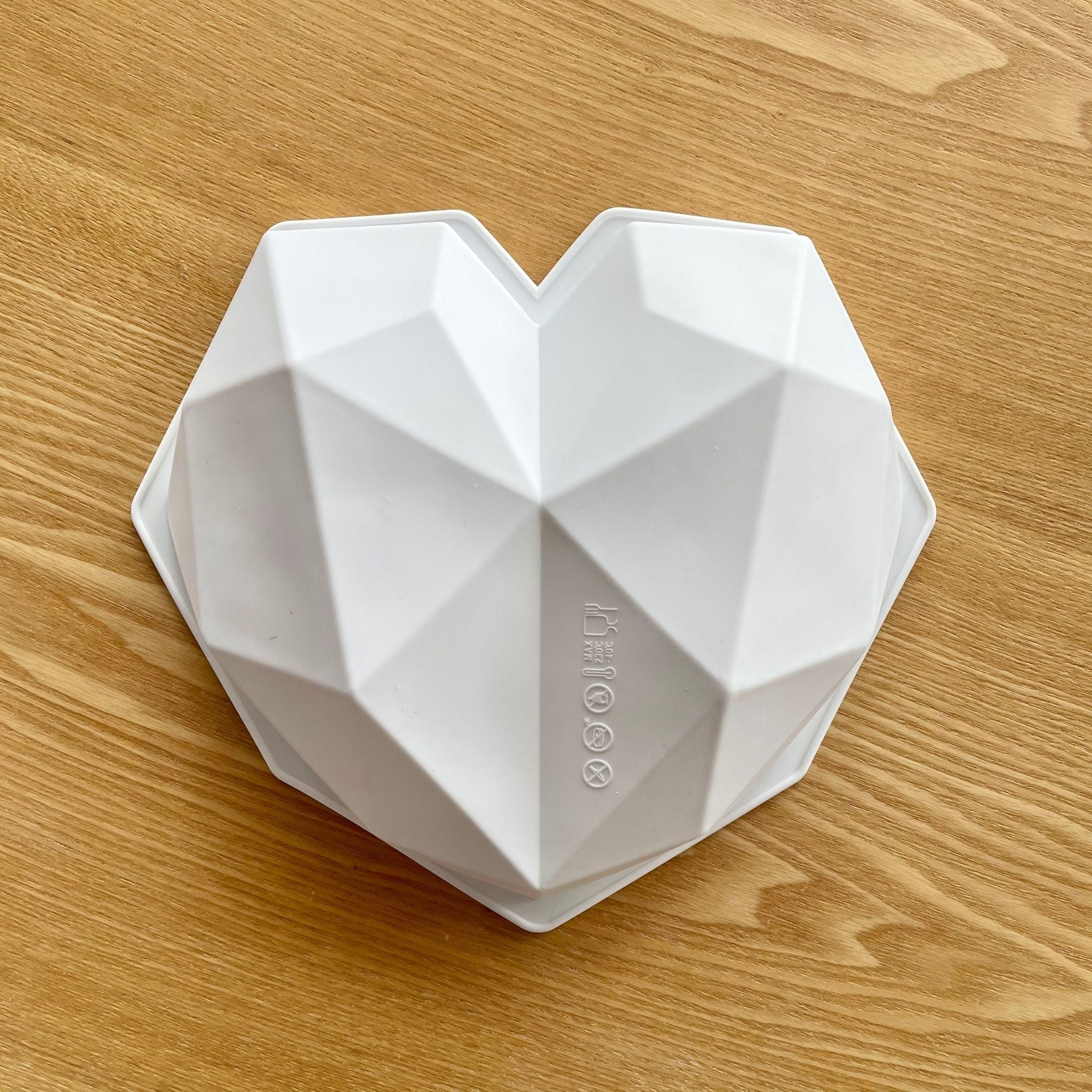 Large Geometric Heart Mold